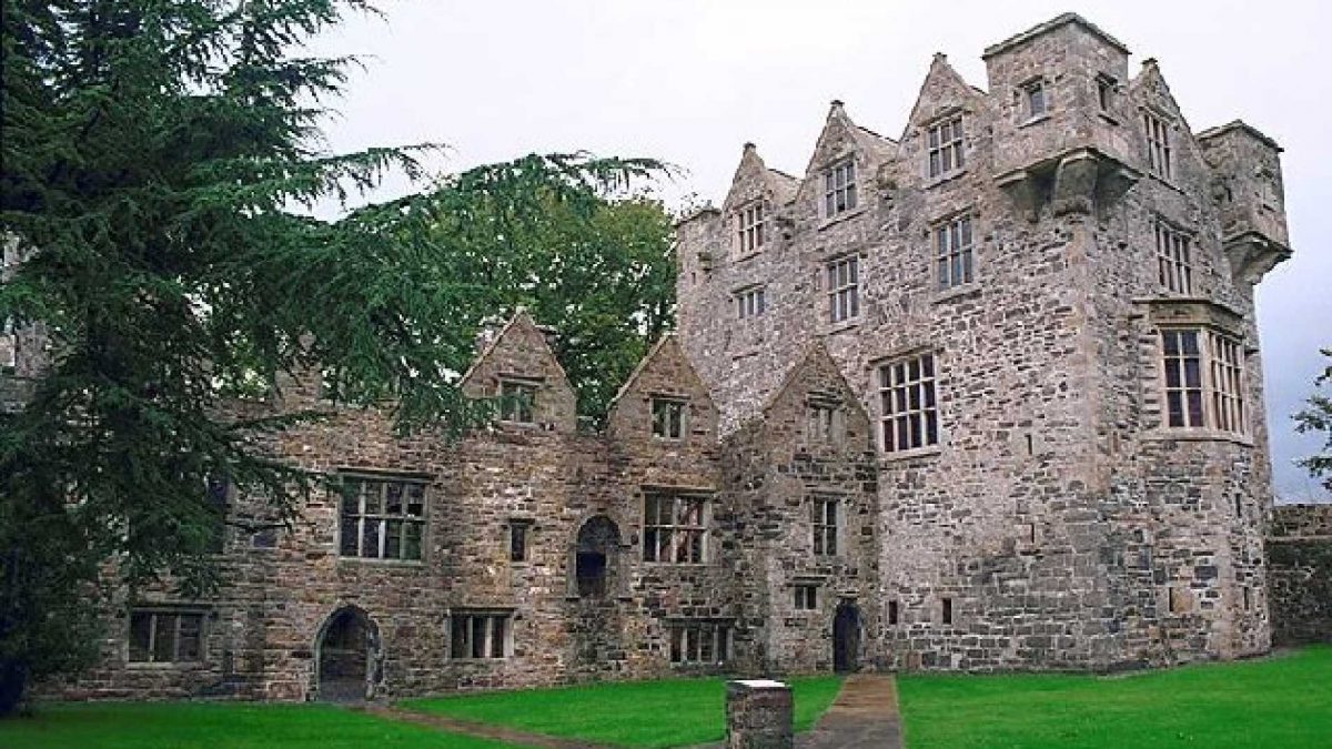 Donegal Castle - Britain's Castles