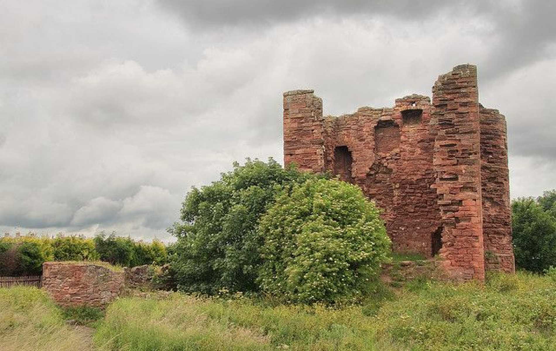 Castles near Inverness - Britain's Castles